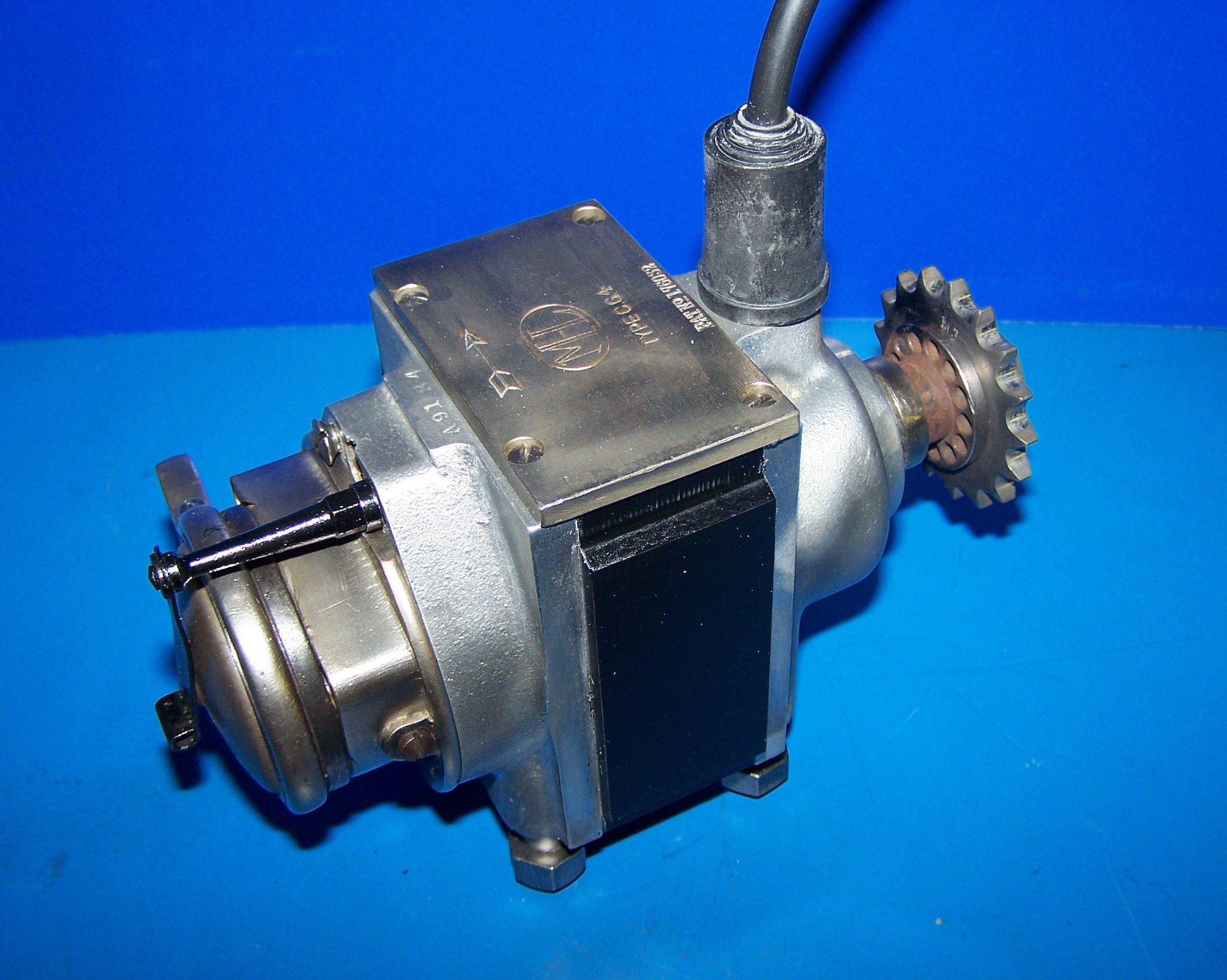 he Magneto Guys - Help identifying magnetos