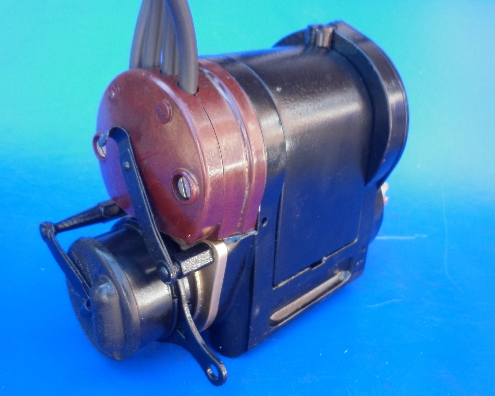 he Magneto Guys - Help identifying magnetos