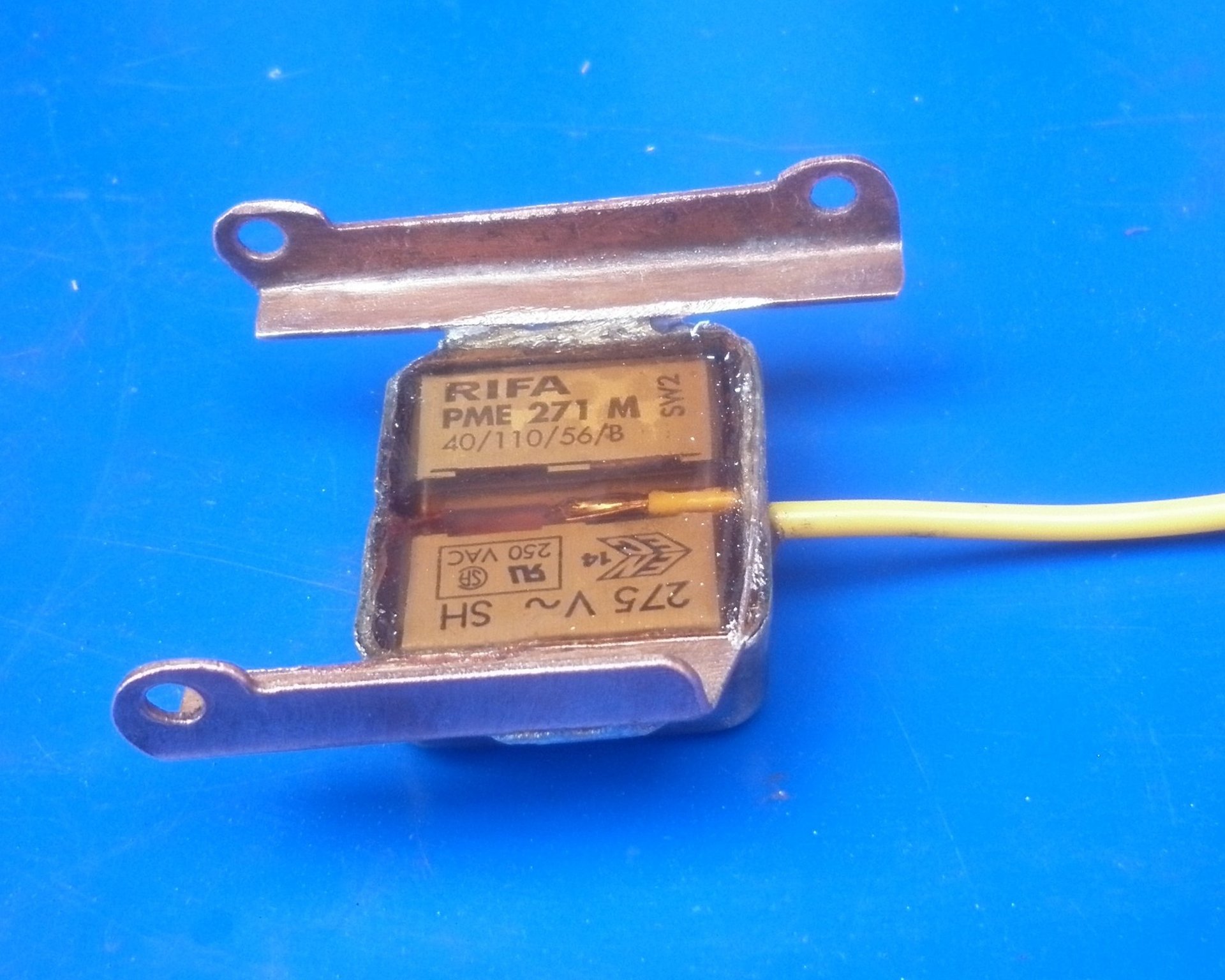 Magneto condensers - practical