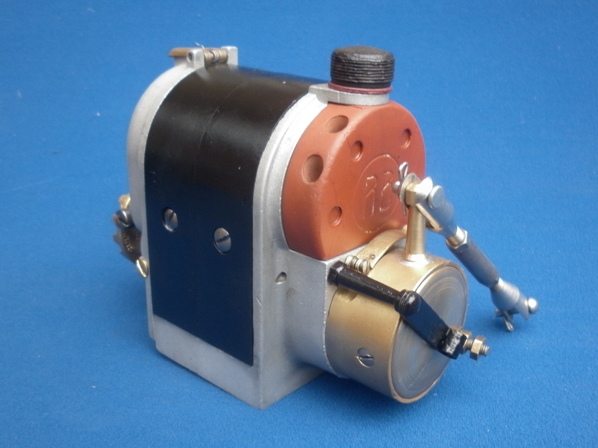 he Magneto Guys - Help identifying magnetos