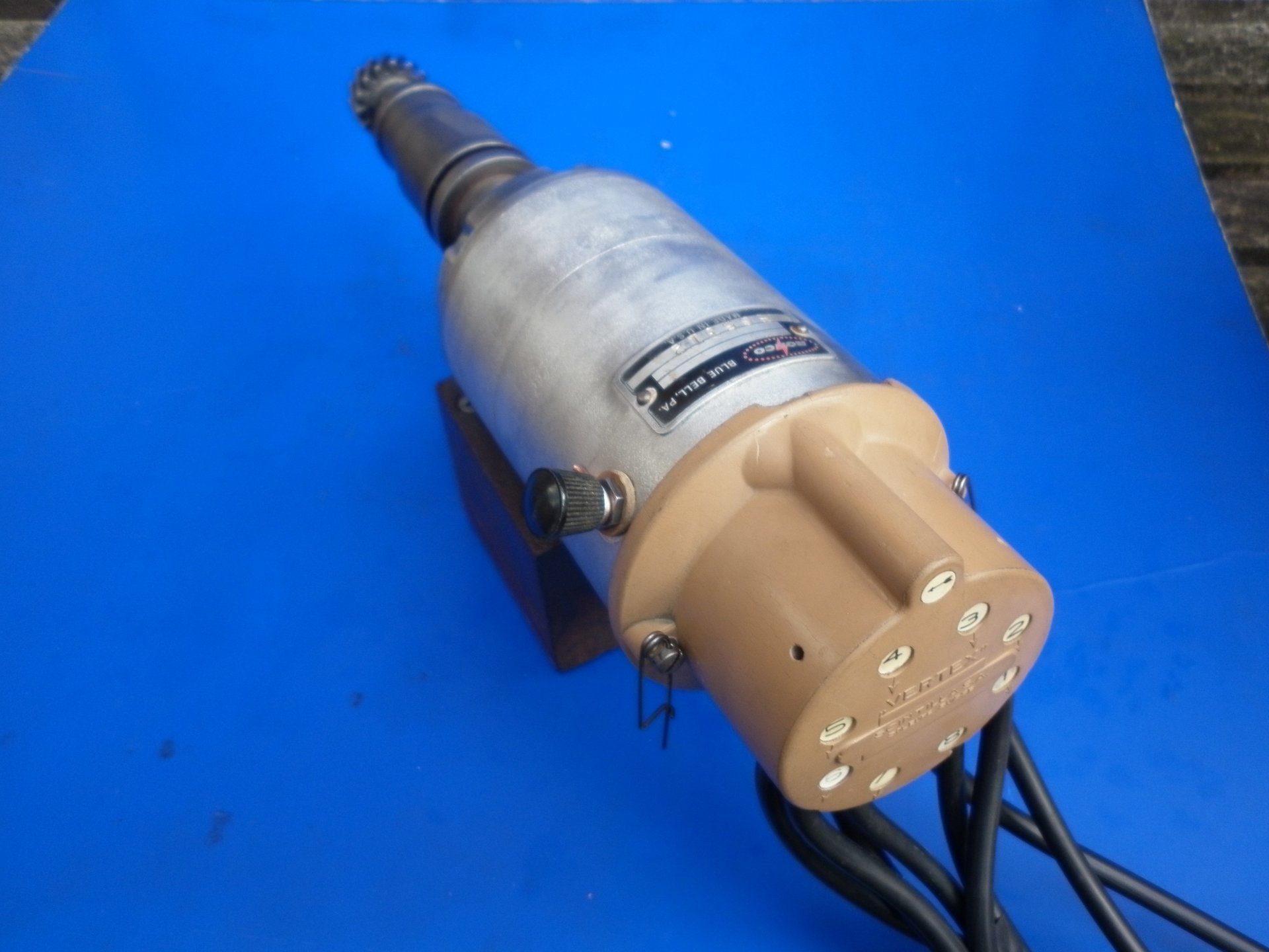 he Magneto Guys - Help identifying magnetos