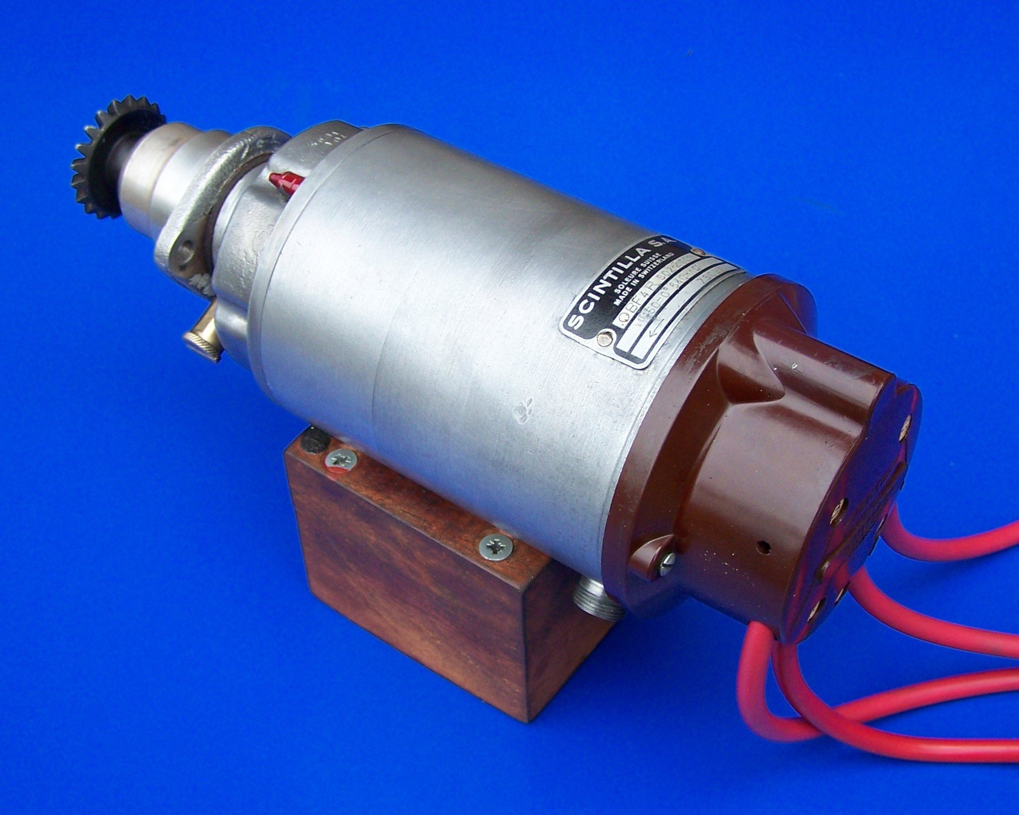 he Magneto Guys - Help identifying magnetos