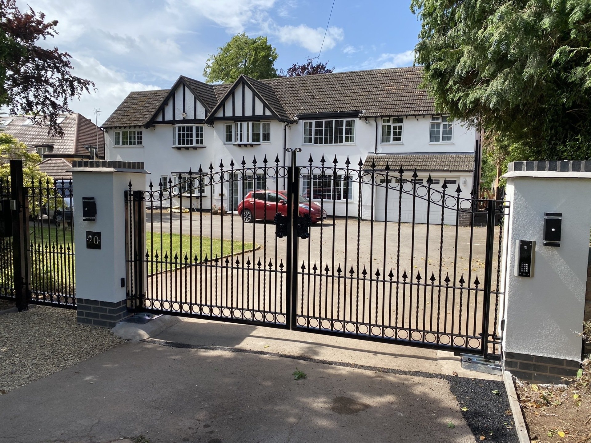 Robust and affordable metal gates, Gates R Us