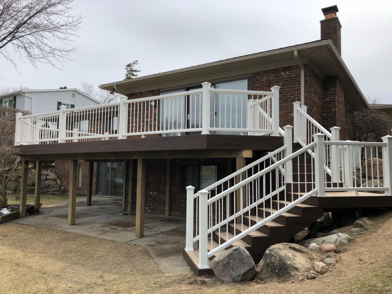 Home [www.customdeckspecialists.com]