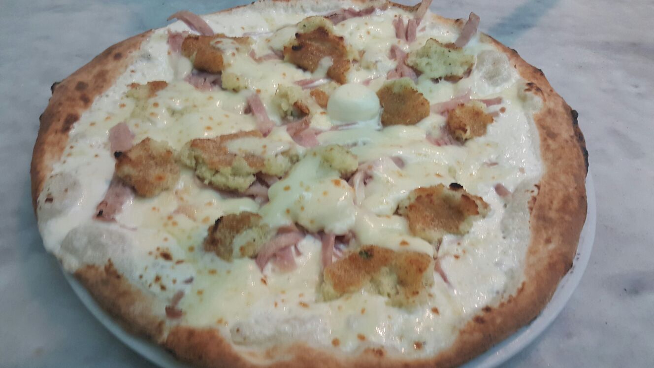 Pizza napoletana | Cercola | Napoli | Ristorante Pizzeria Ever Green
