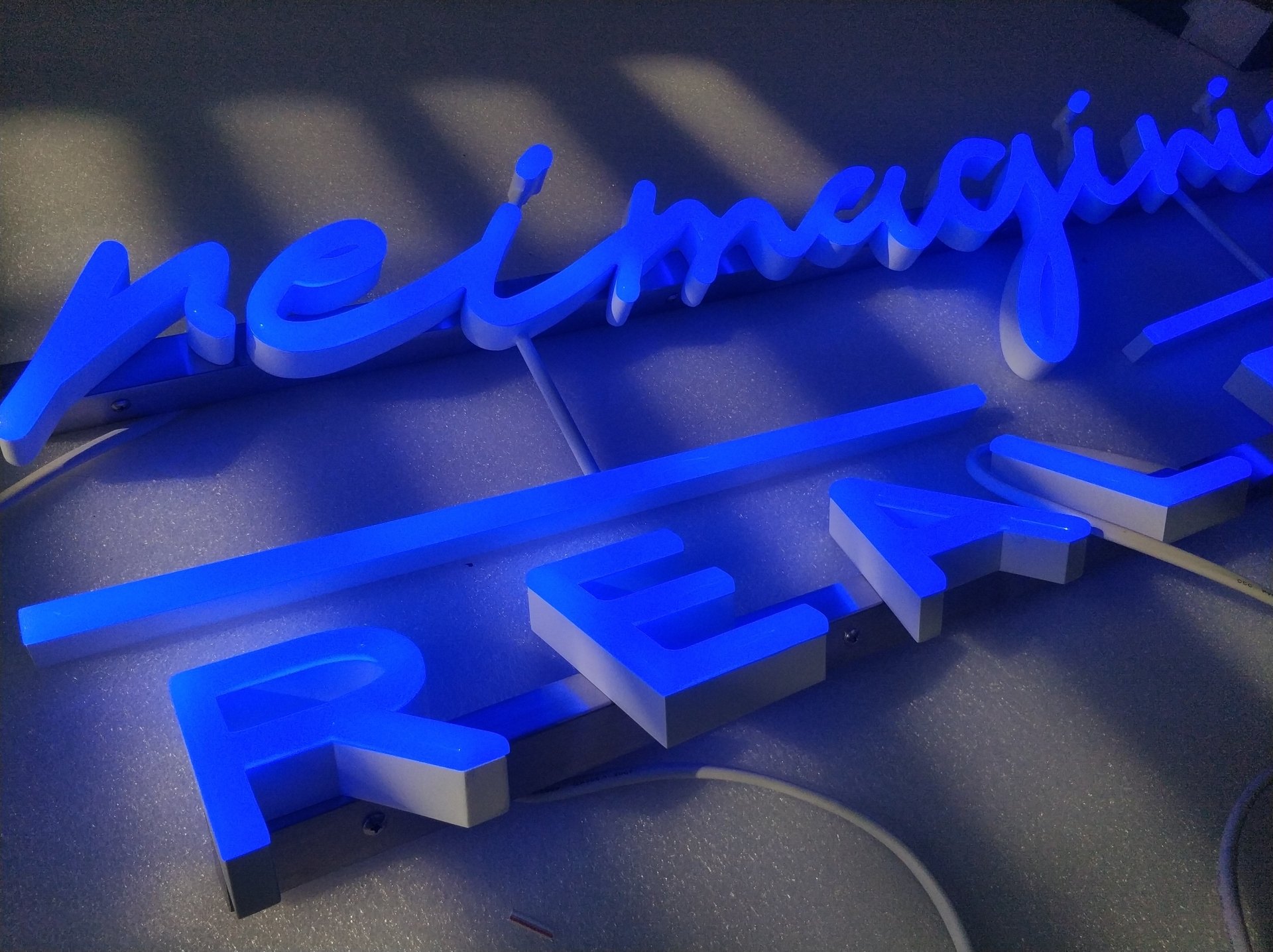 CUSTOM LED SIGNS