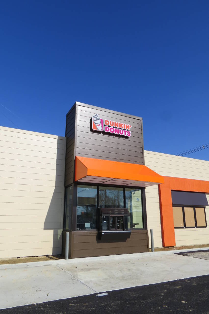 Dunkin’ – First Avenue