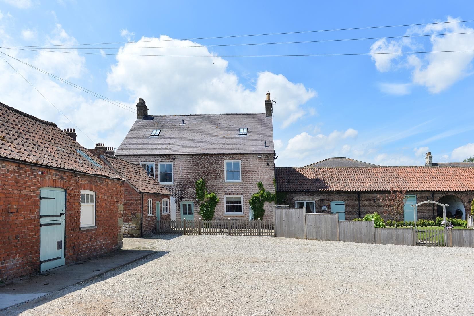 7 Luxury holiday cottages in Whitby with panoramic sea views