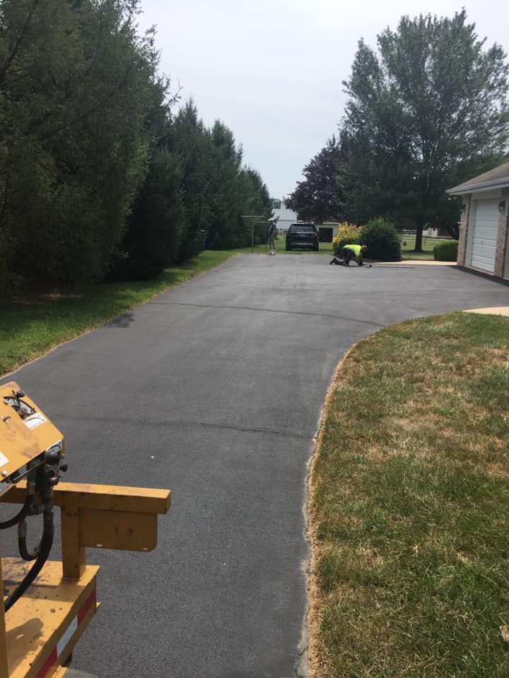 Paving Contractor | Newark, DE | Asphalt King Sealcoating & Paving LLC