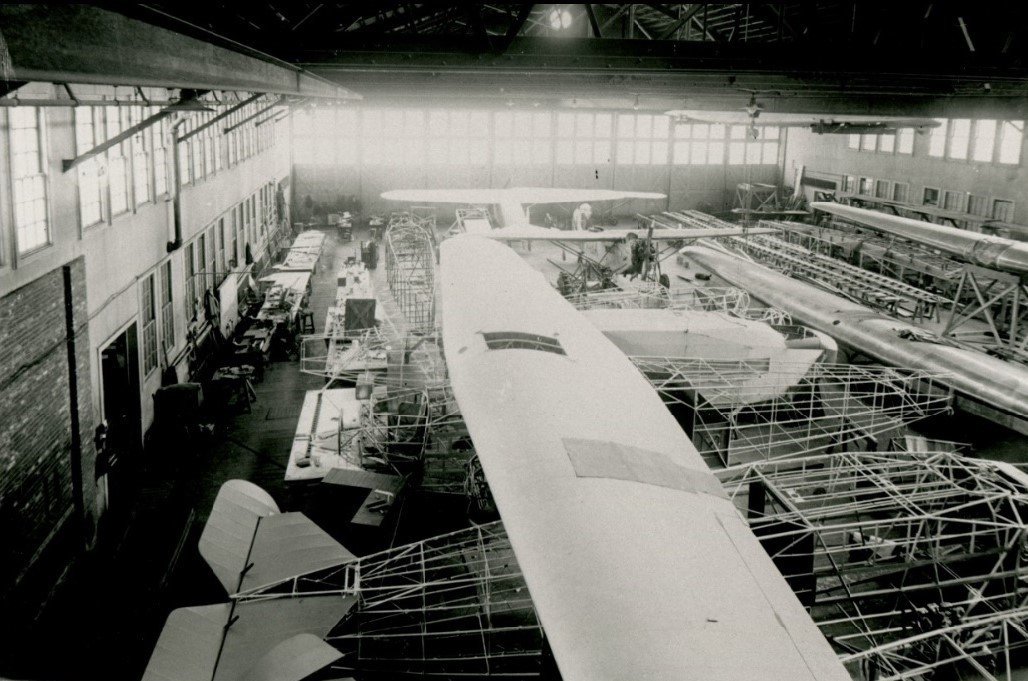 The history of Fokker and his airplanes.