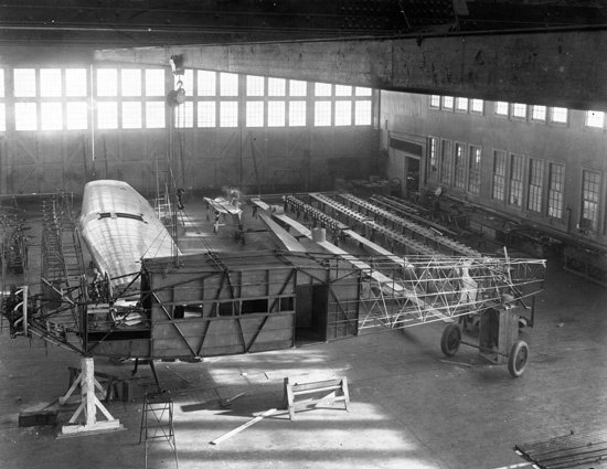 The history of Fokker and his airplanes.