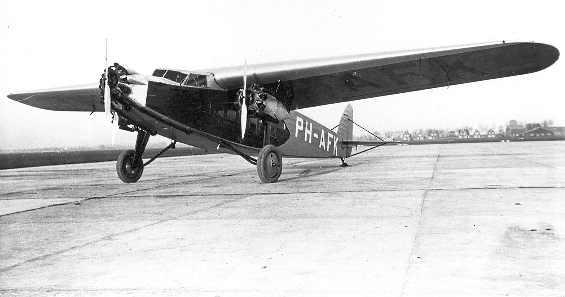 Fokker F.IX (English version)