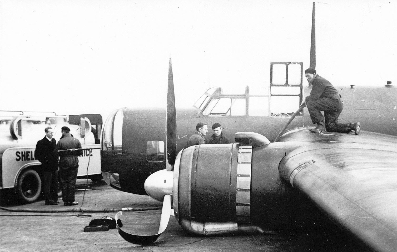 Fokker T.IX