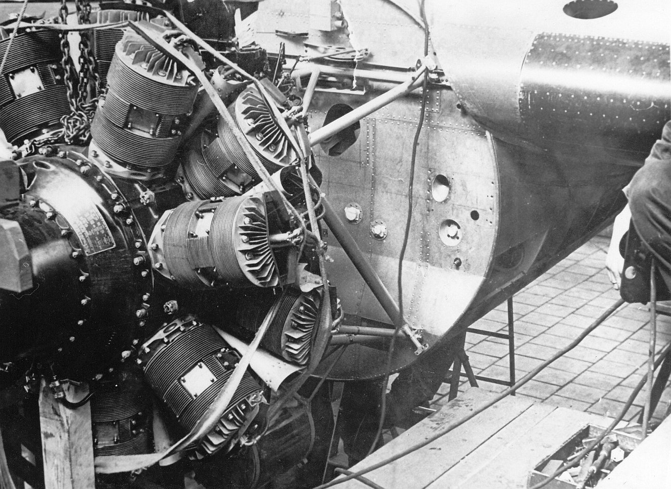 Fokker T.IX