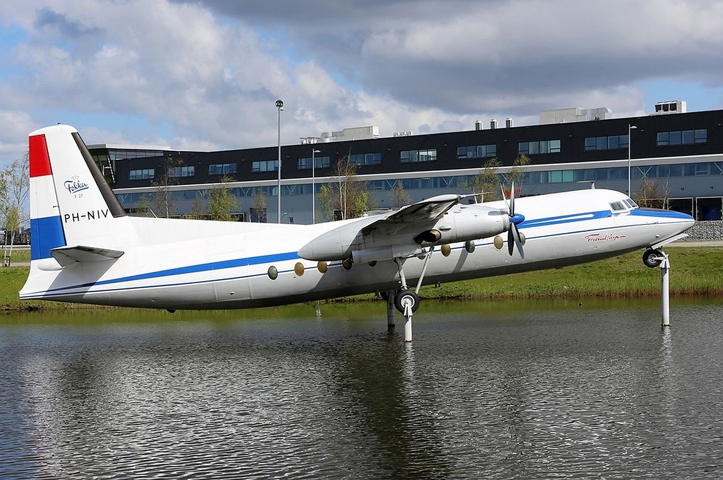Fokker F.27 Friendship (English version)