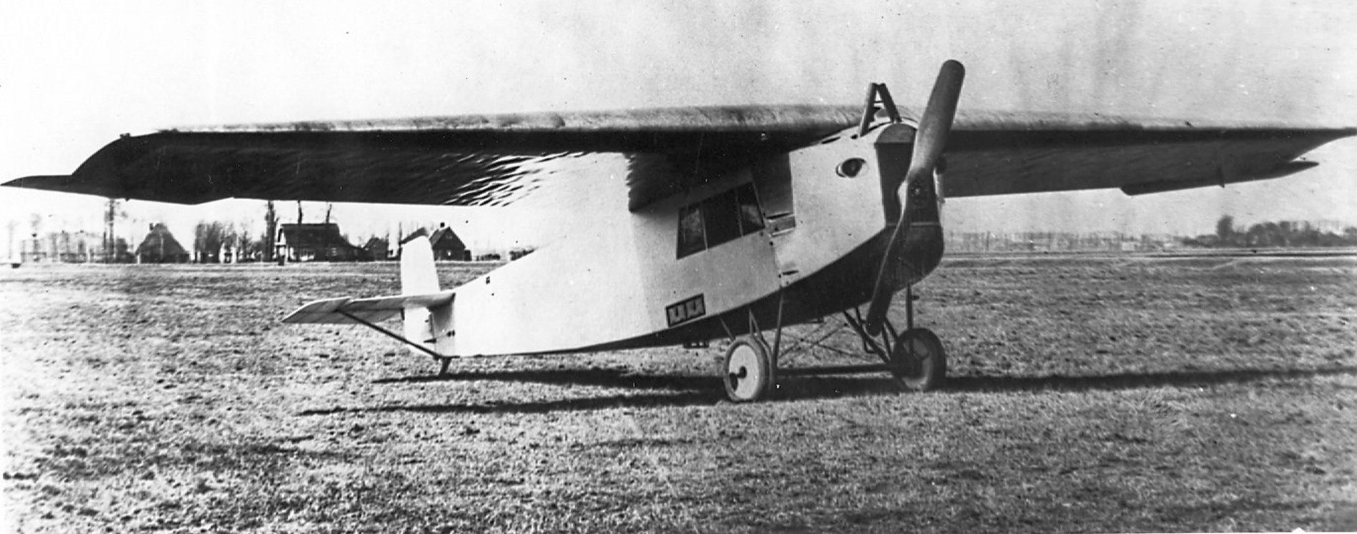Fokker F.III (English version)