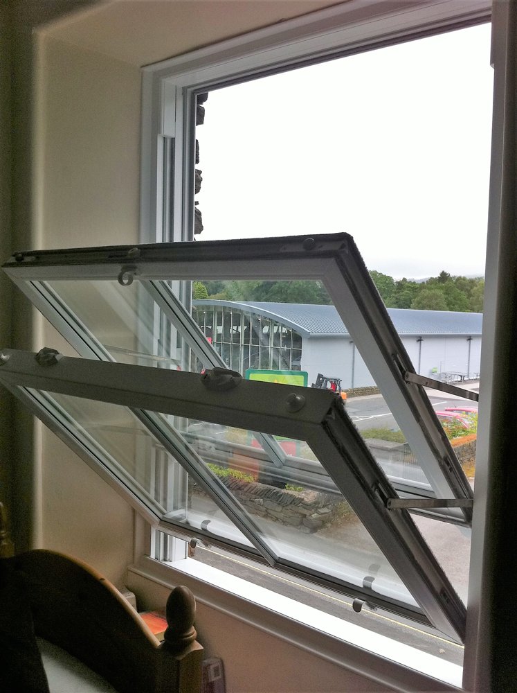 Verticle sliding window | Creative Windows Ltd