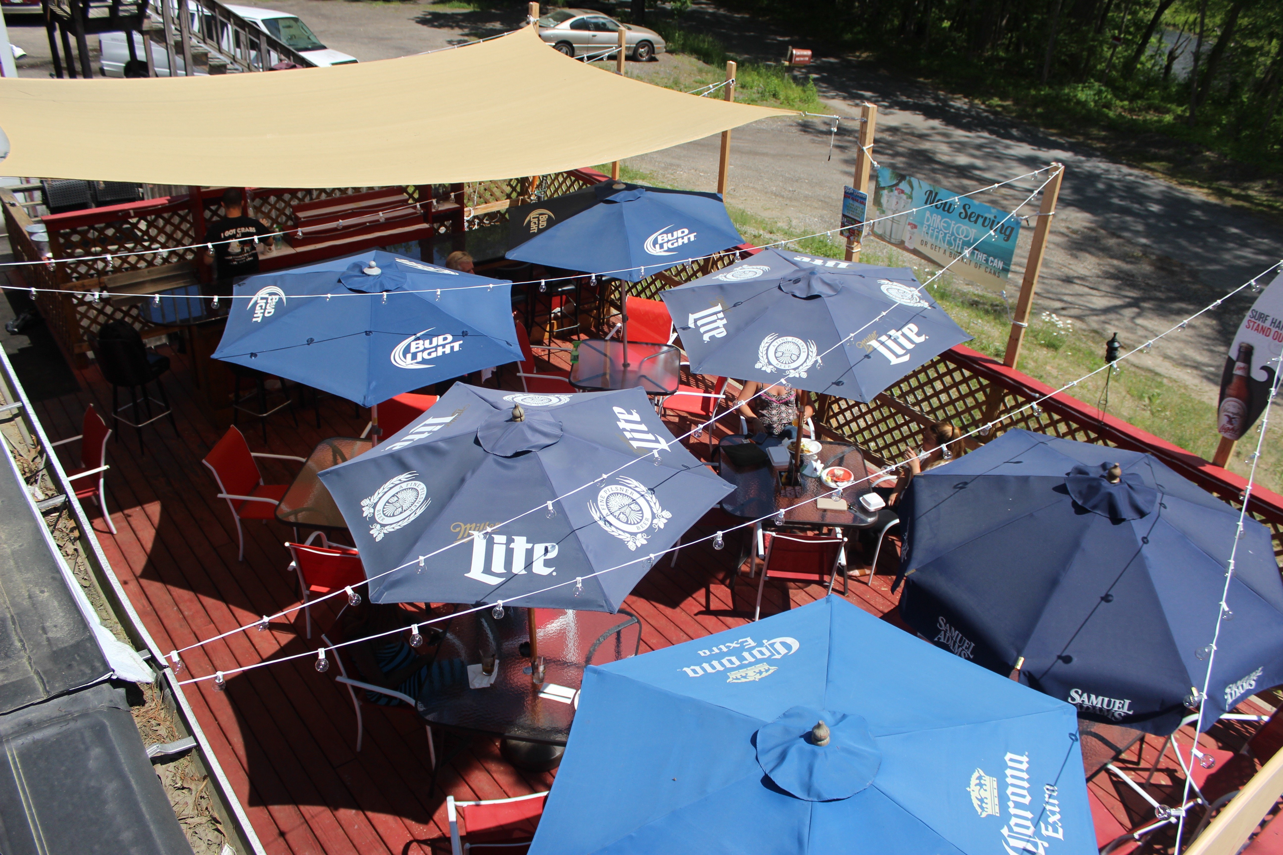 Uncle Ronnie's Red Tavern Home Page!