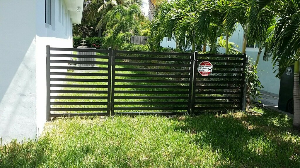 Fence Replacement | Miami, FL | Henry’s Fence Inc