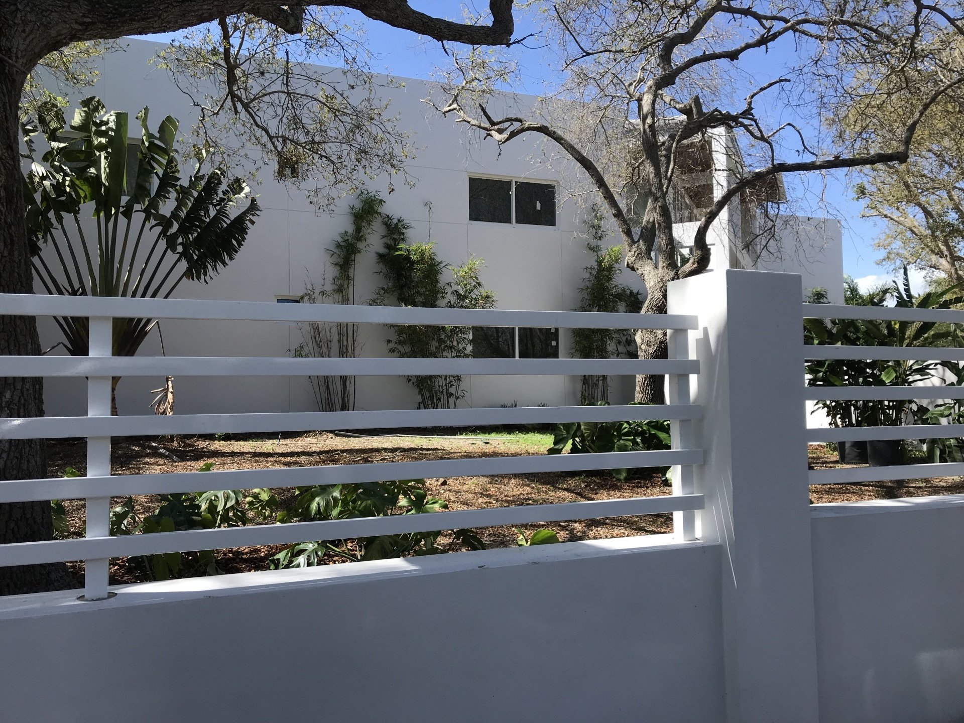 Fence Replacement | Miami, FL | Henry’s Fence Inc