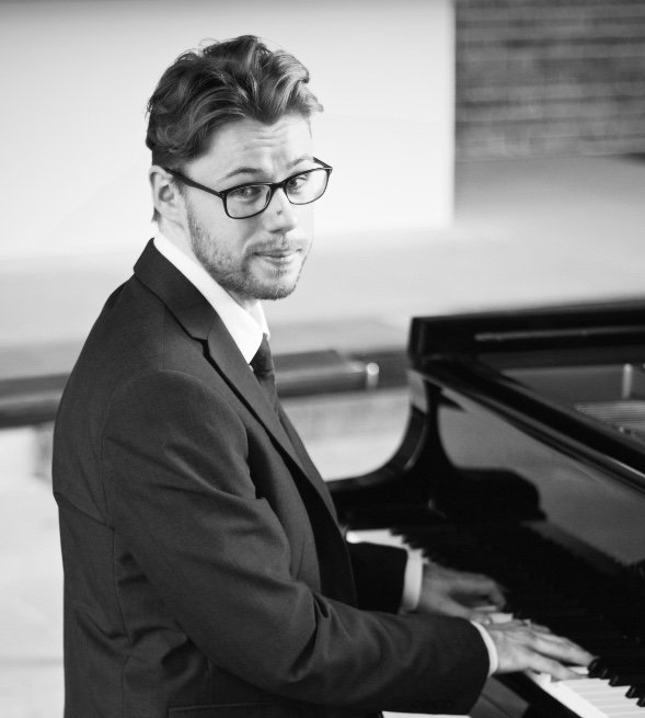 www.luke-hawkins.com