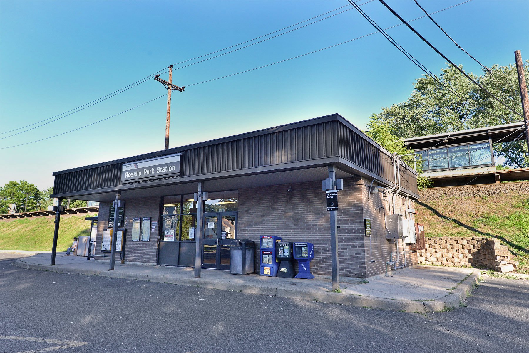 Neighborhood - Chestnut Station