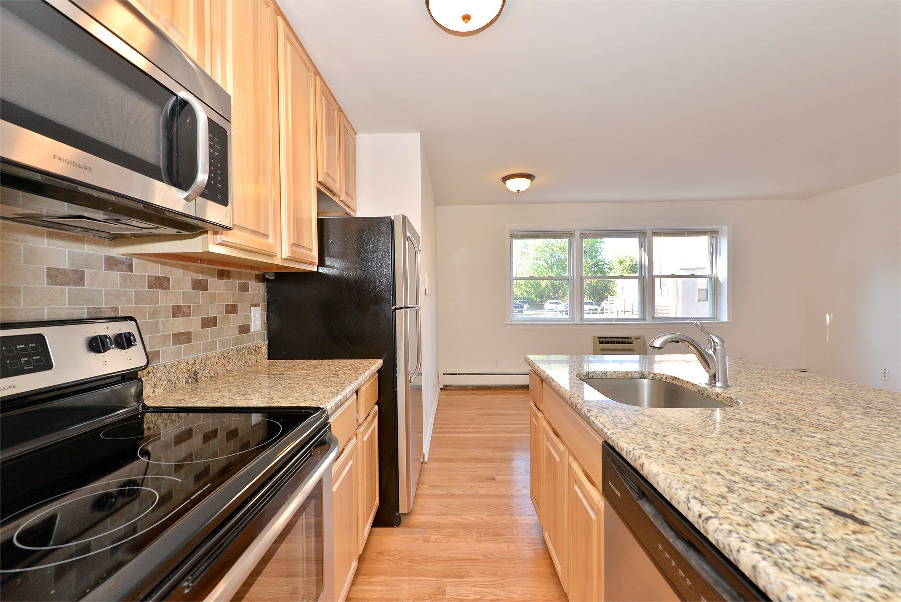 Open Luxury Units - Chestnut Station