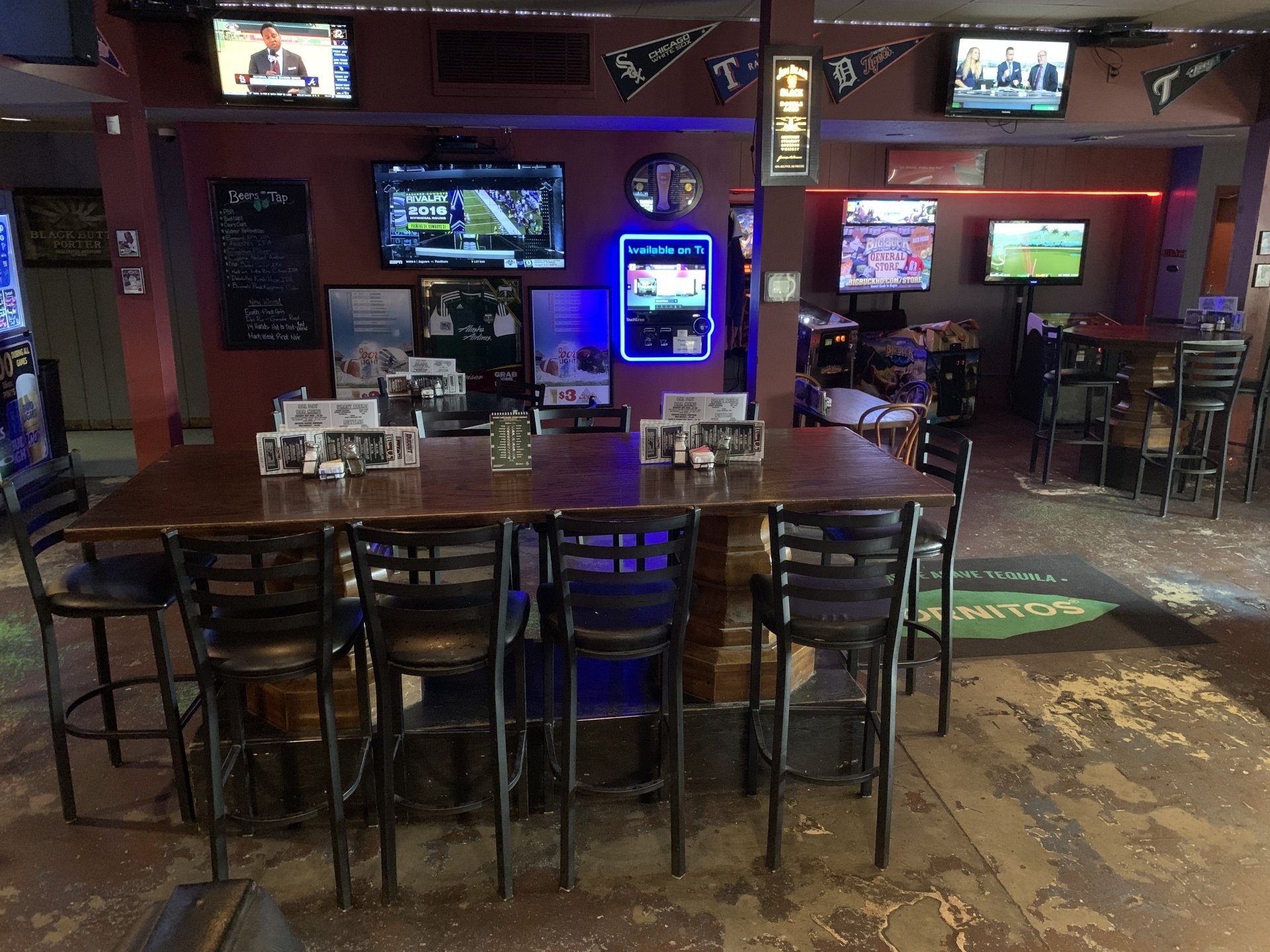 Gallery | Garden Home Dugout | Portland's Game & Sports Bar
