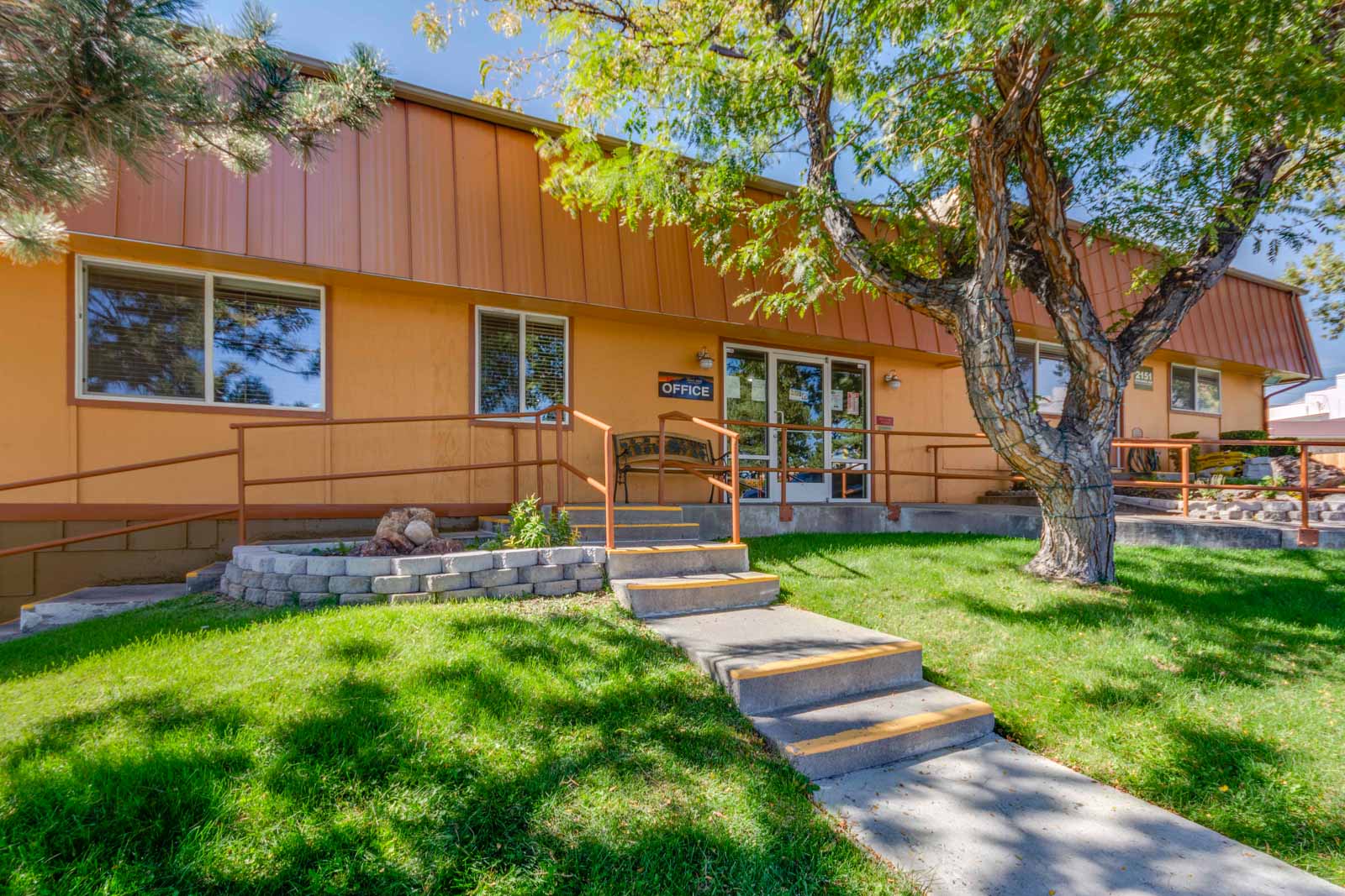 Gallery - Sunset Ridge Apartments - The Apartment Company