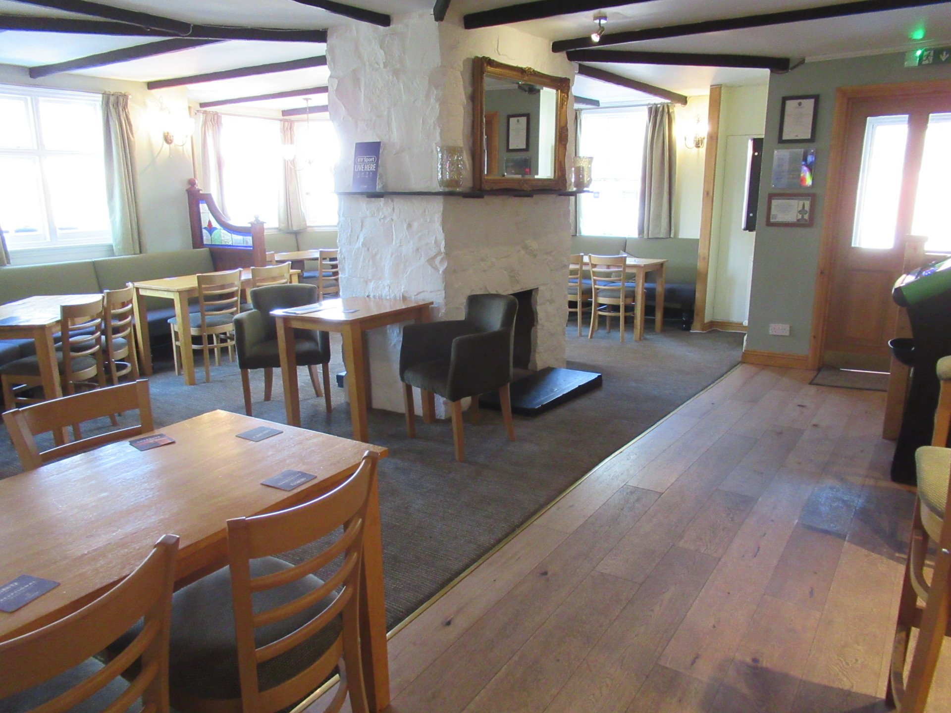 Gallery | The London Inn, Charlton Kings