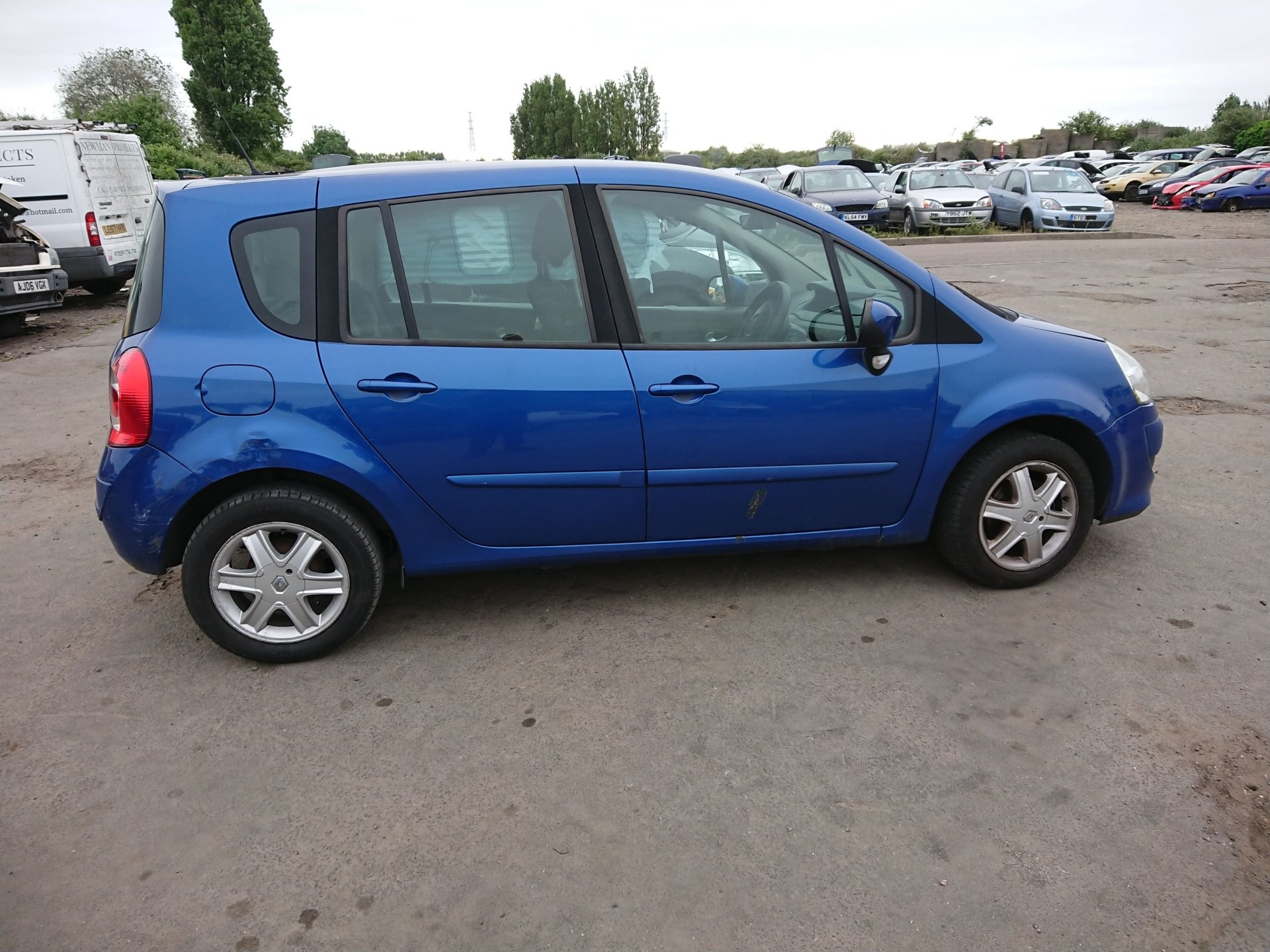 VEHICLES NOW BREAKING FOR PARTS