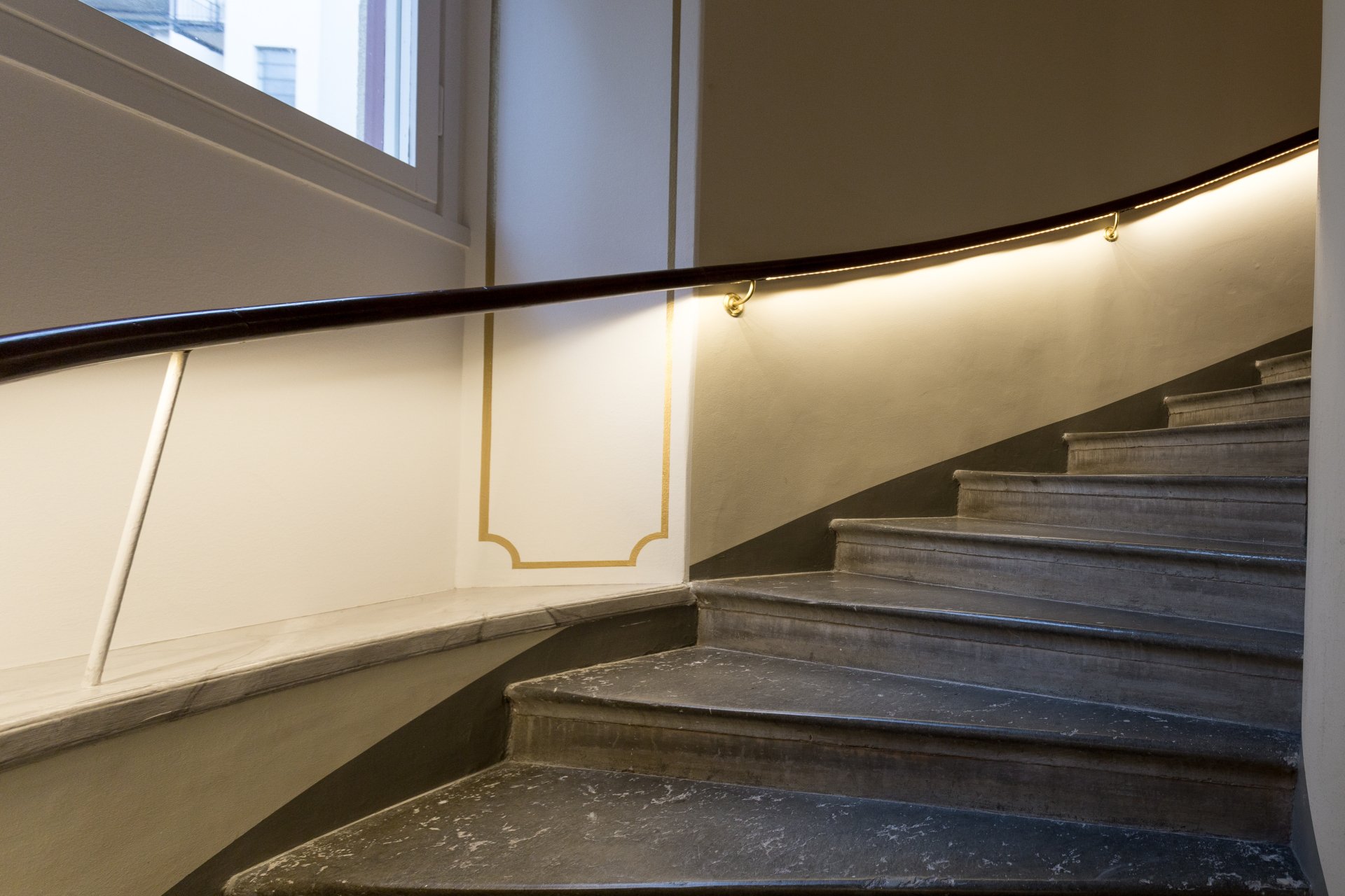 Trapphusmålning - Dekorativt & traditionellt - Säker Bostad AB