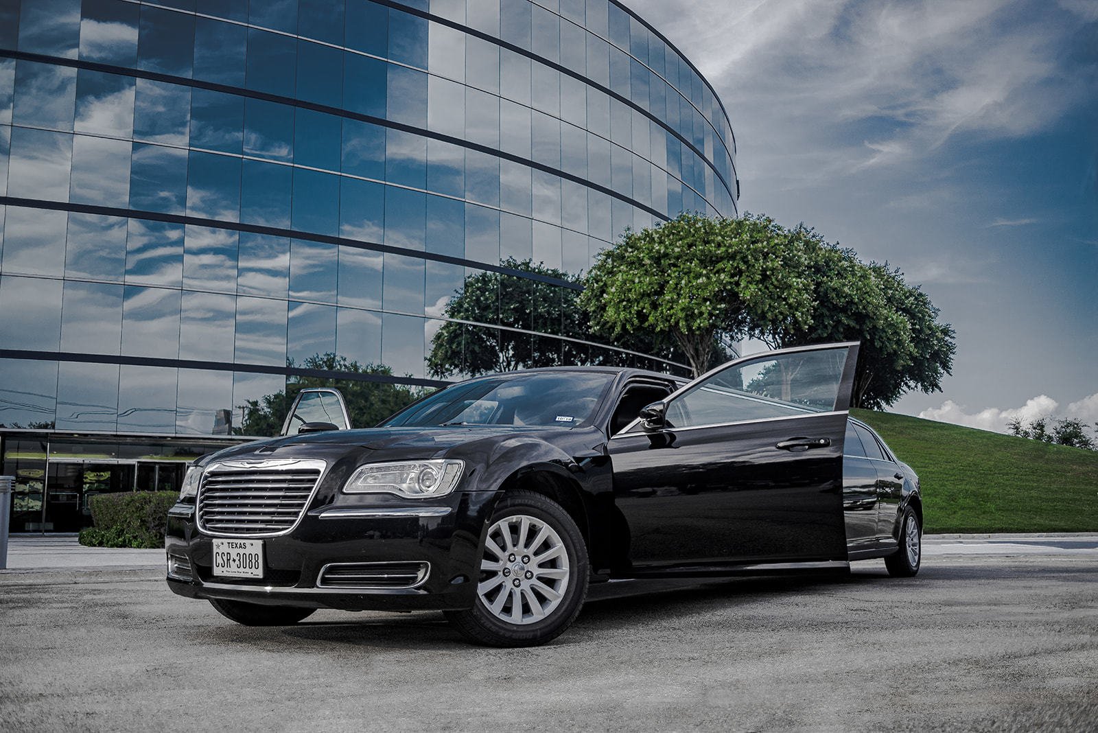 Premium Limo Service | Dallas, TX | Four Seasons Limousine