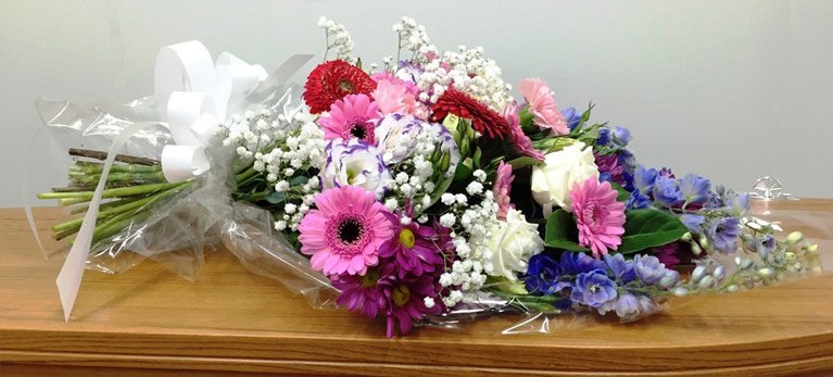 Funeral Flowers | Brisbane | Tony Hollands Funerals