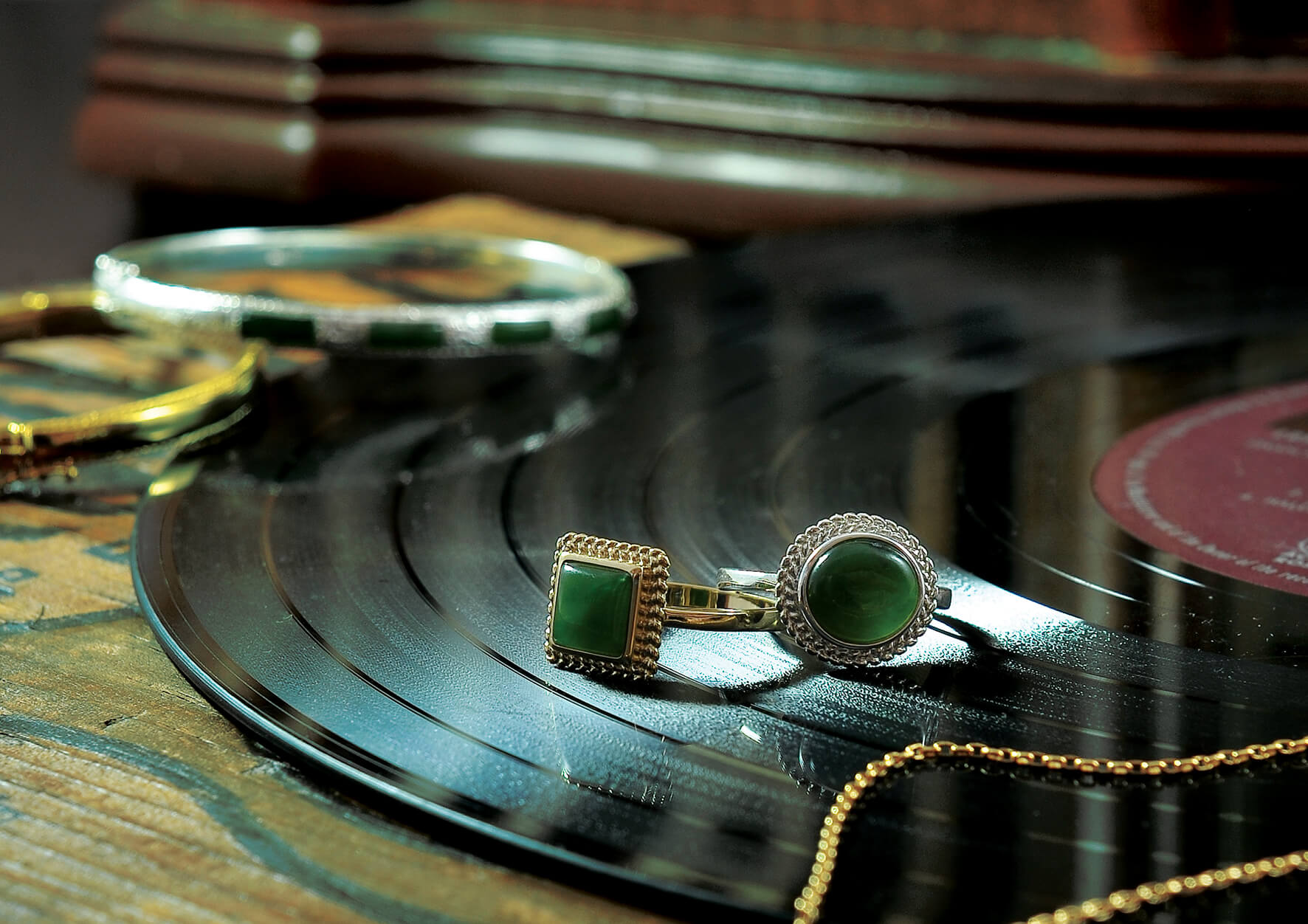 Moko greenstone, Silver Jewellery, Sculptures, Bone Carvings