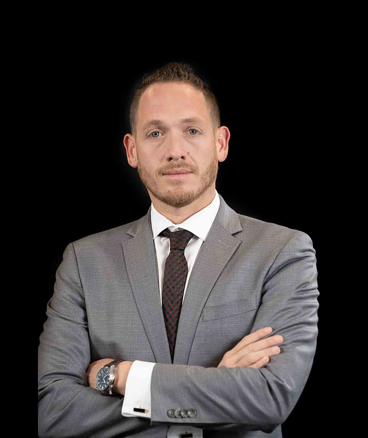 Top Immigration Lawyer in Orlando | Family & Business Visas | Roberto Lopez