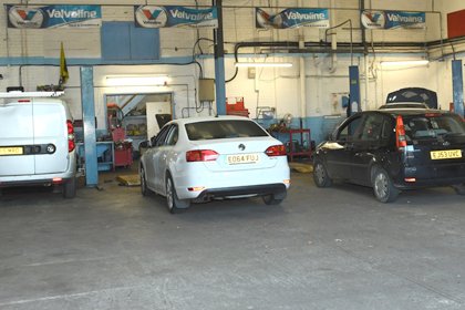 Car valeting by skilled technicians | Hanover Garage Ltd