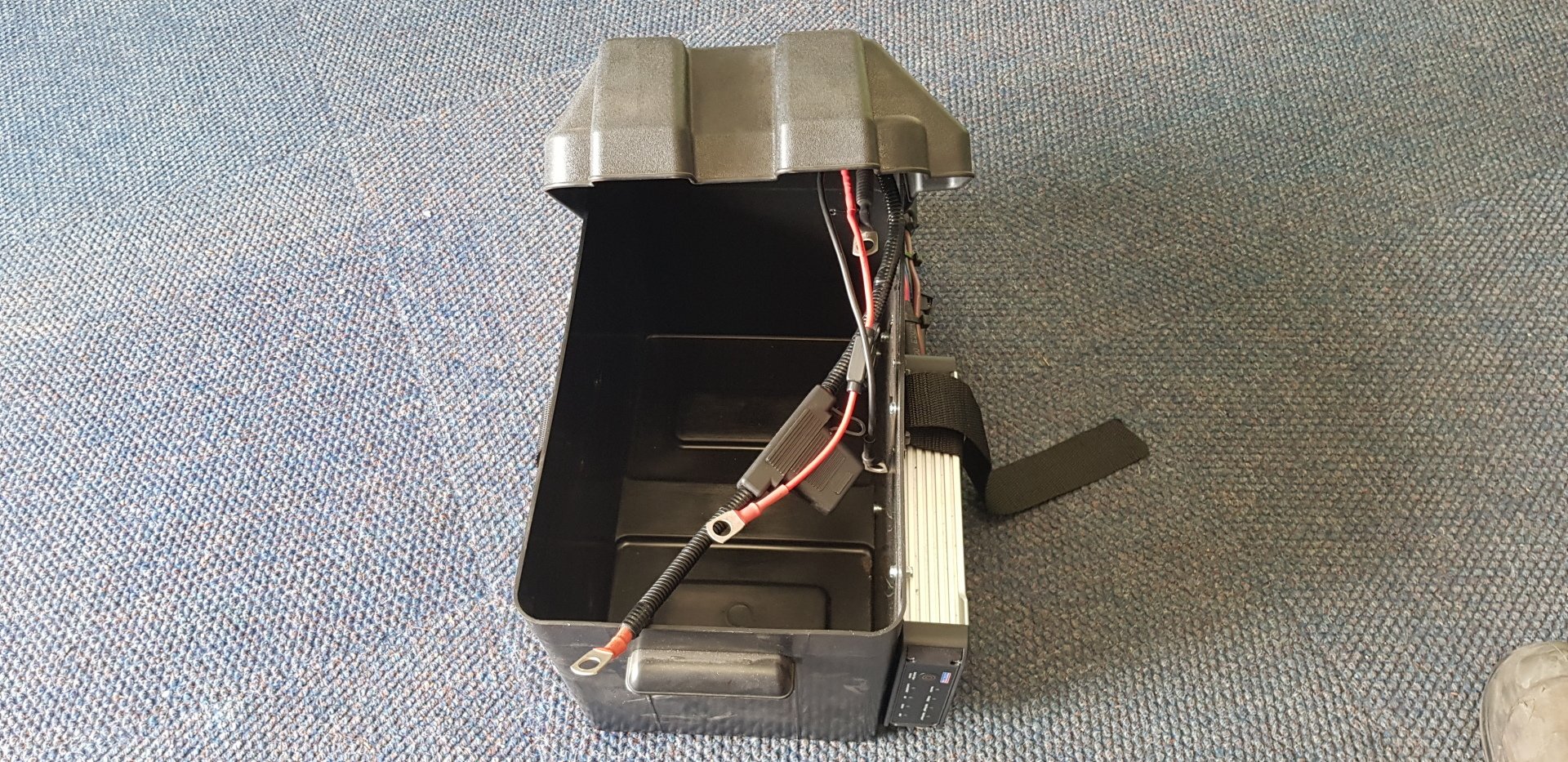 Portable battery boxes.