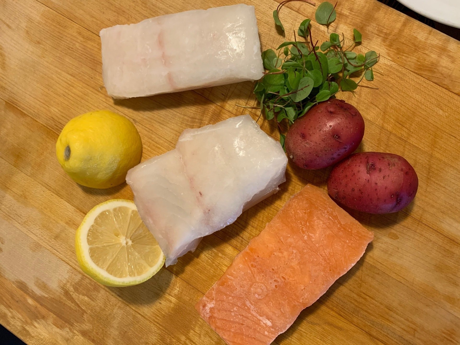 Jake's Seafood Restaurant and Fish Market at Nantasket Beach Hull, MA ...