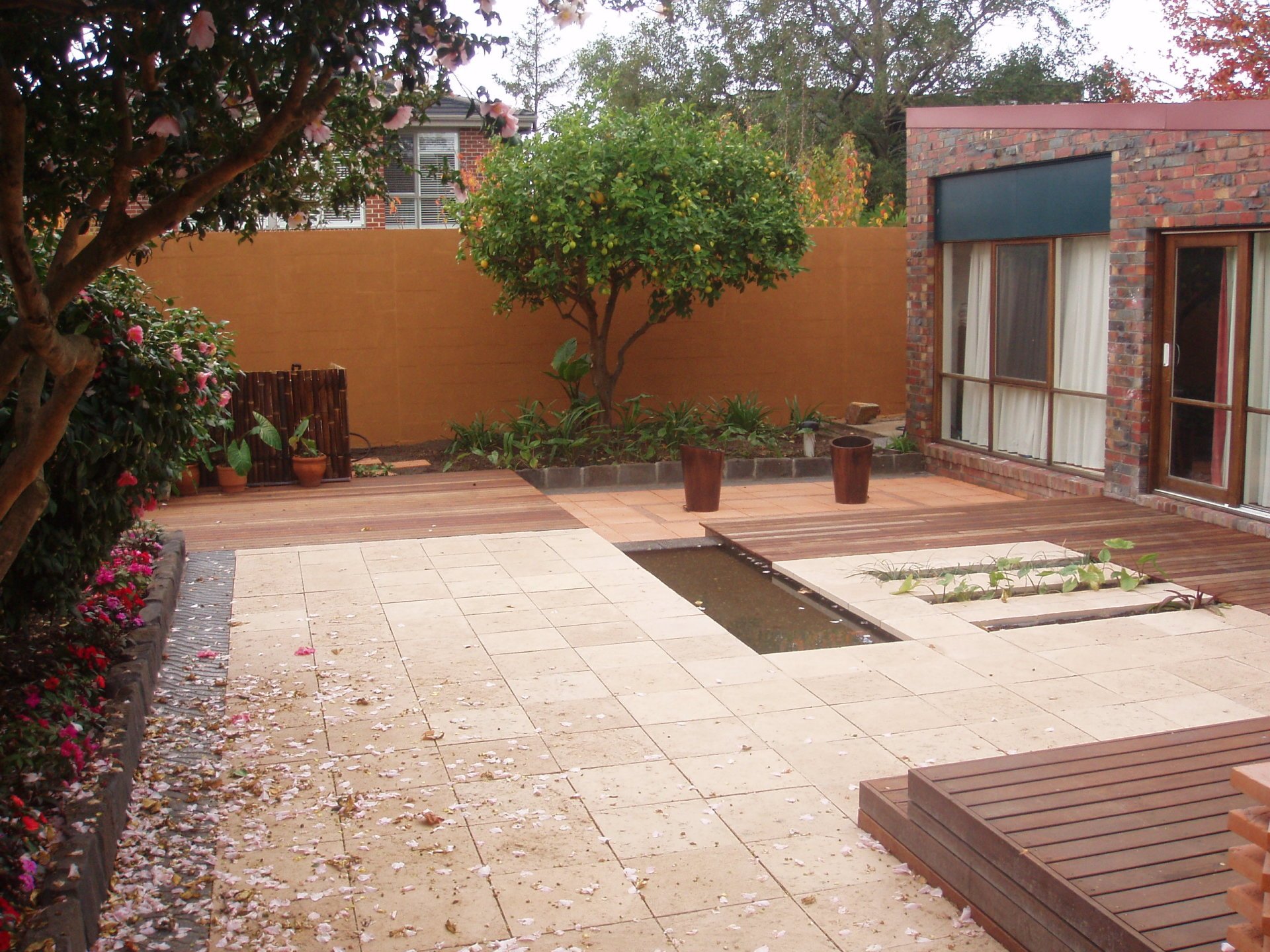 Courtyard Pavers for Sale | Buildpro