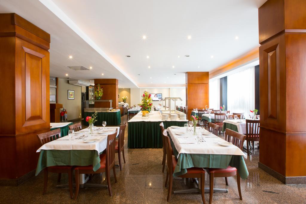 Augusto's Rio Copa Hotel