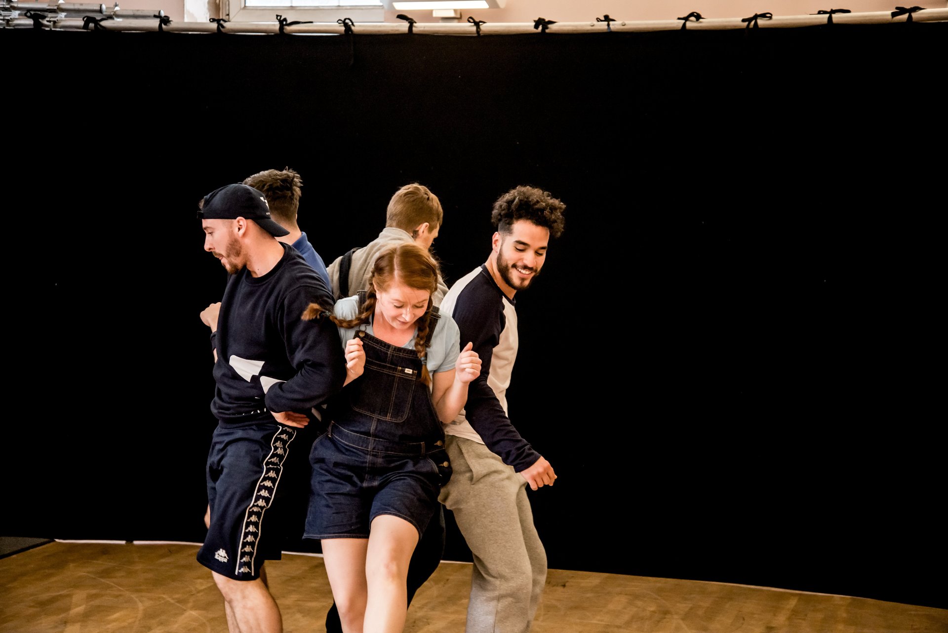 Blue Scar | Avant Cymru Theatre