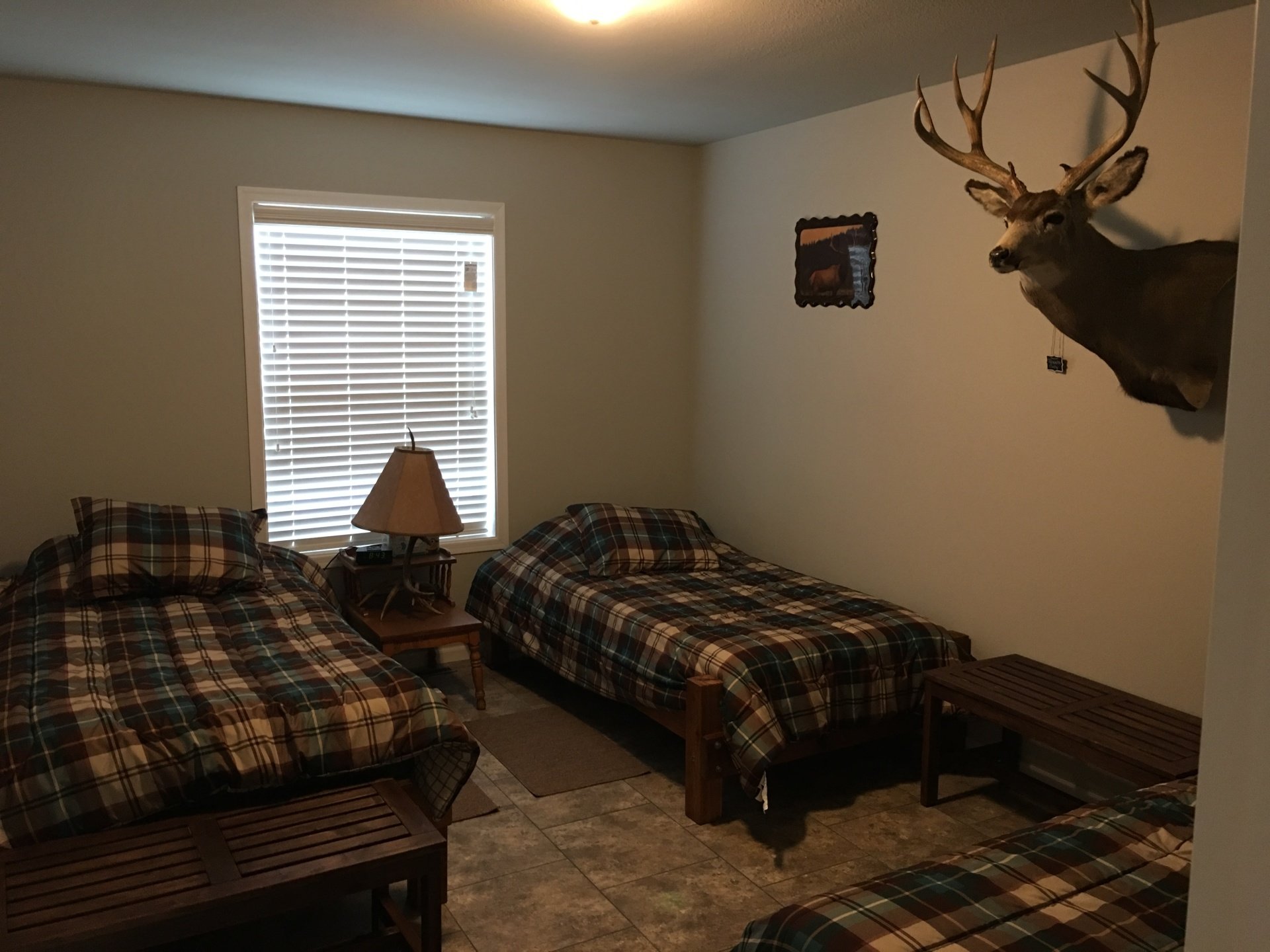 Deer Meadows Lodging | Nebraska Sandhills Deer Hunts
