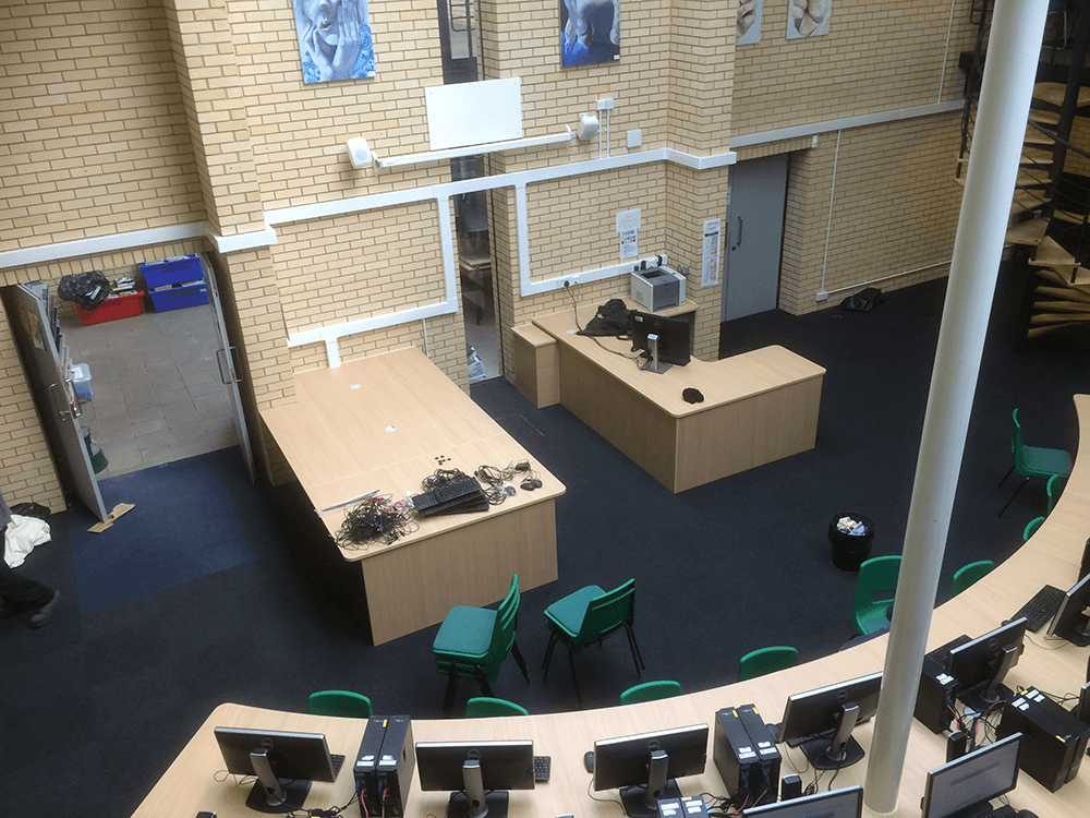 IT benching, ICT suites, Computer Desks, Computer Benches, Benching ...