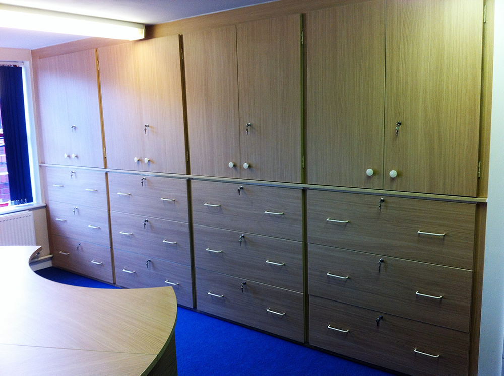 Bespoke Office furniture, Office Desks, Fitted Furniture.