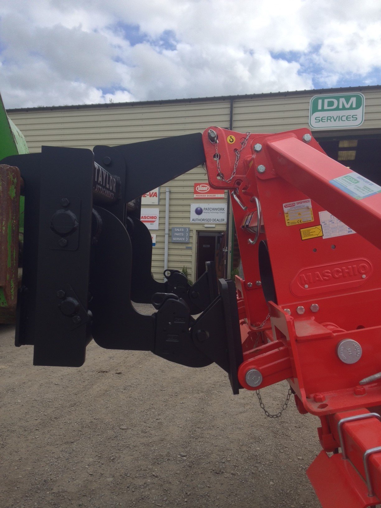 Taylor Attachments Gallery | Tractor Headstock Conversion Brackets