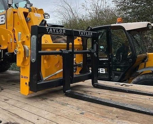 Taylor Attachments | Floating Pallet Fork Frame