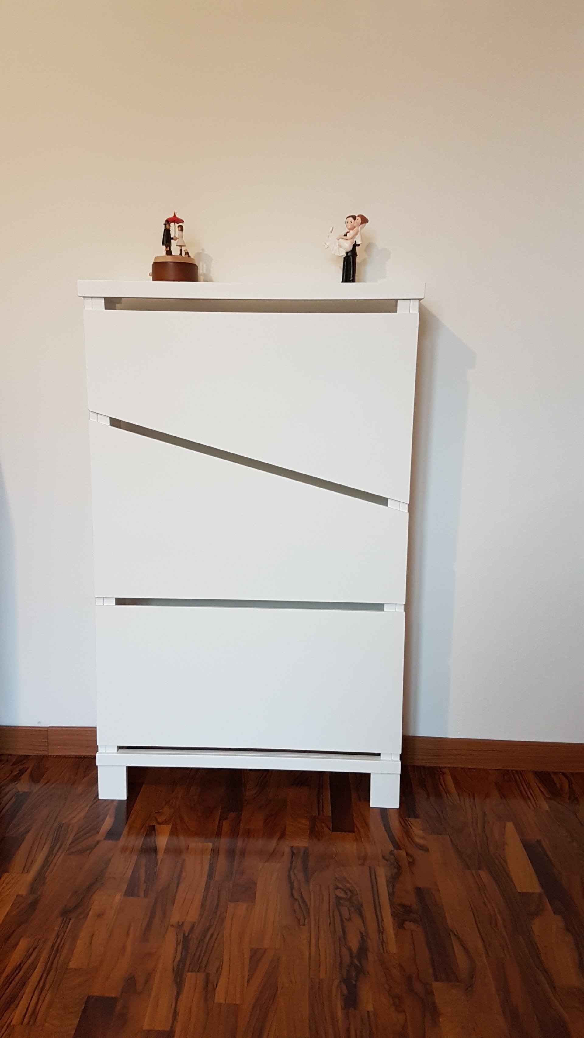 copritermosifoni e copricaloriferi in legno su misura con spedizione