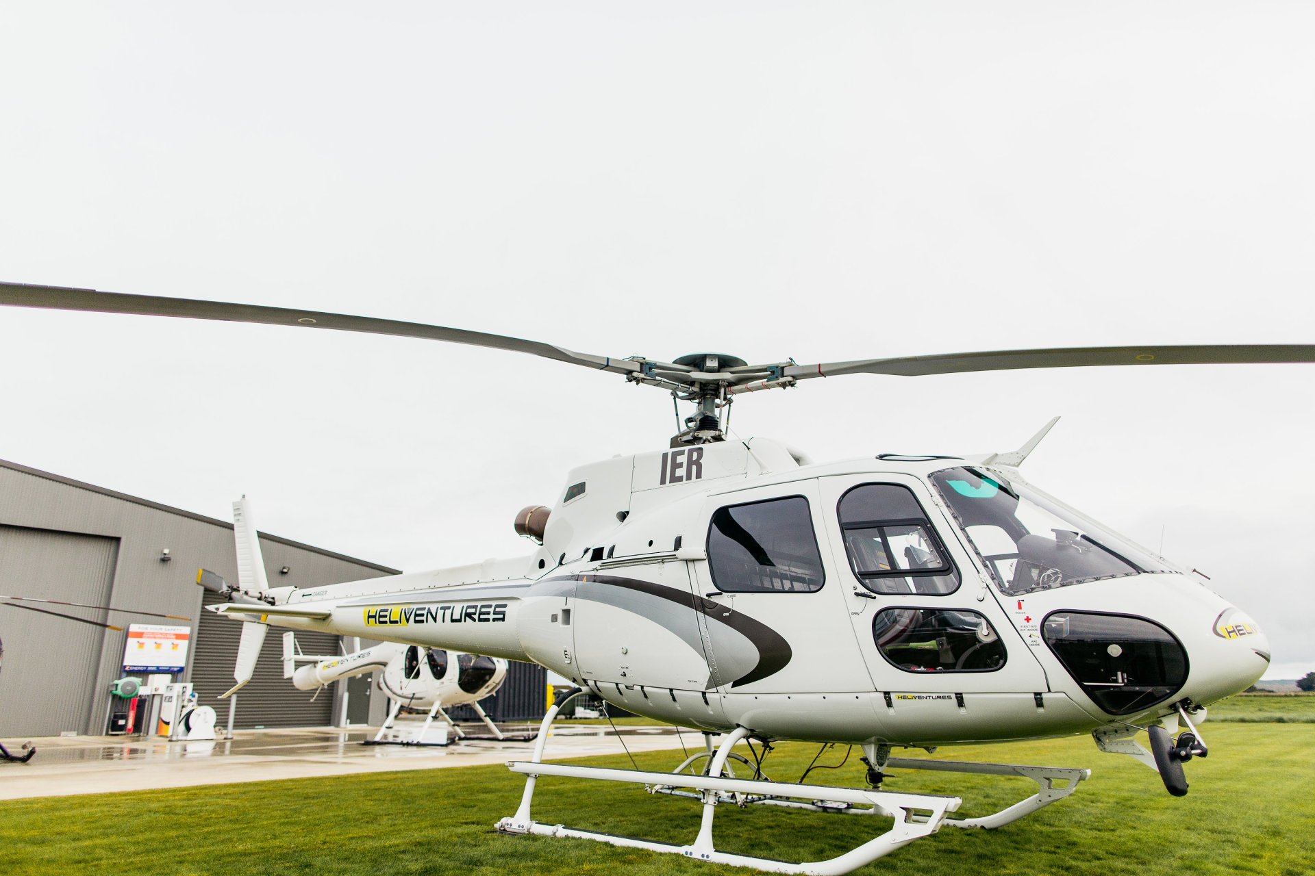 Heliventures⼁Contact Us⼁ Heli-services ⼁Otago⼁Southland⼁McKenzie Country