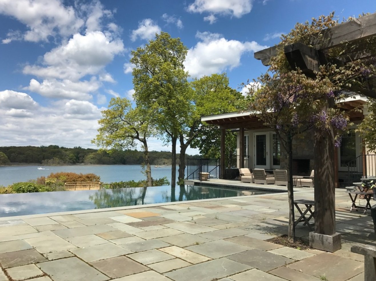 Stuyvesant Road Infinity Pool